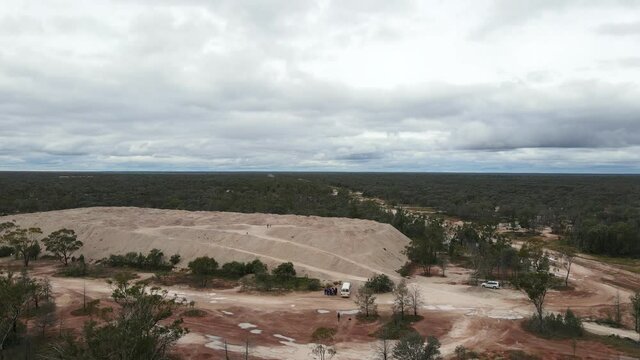 Fossicking Imagens – Procure 180 fotos, vetores e vídeos | Adobe Stock