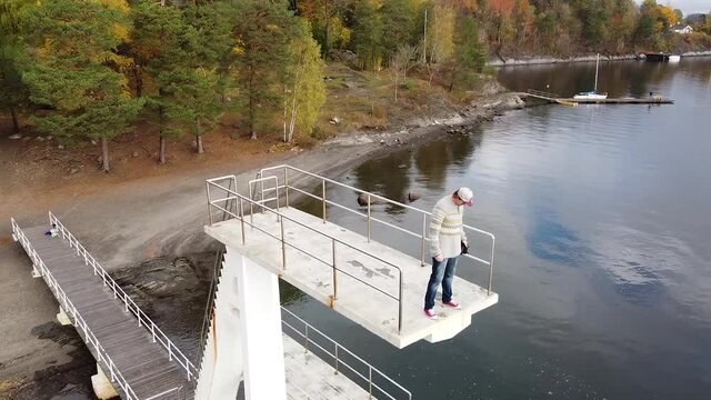 "High Diving" Bilder – Durchsuchen 307 Archivfotos, Vektorgrafiken und ...