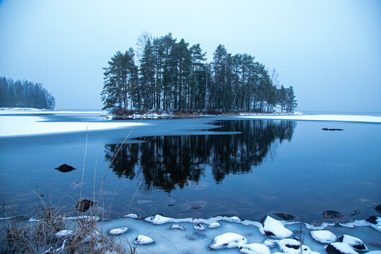 "Snowy Beach" Images – Browse 288 Stock Photos, Vectors, and Video ...