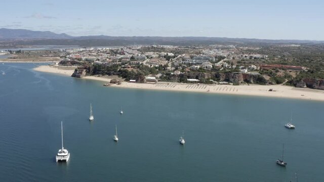 รูปภาพMohle – เลือกดูภาพถ่ายสต็อก เวกเตอร์ และวิดีโอ78 | Adobe Stock