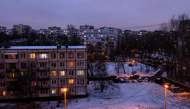 Khrushchyovka Imagens – Procure 561 fotos, vetores e vídeos | Adobe Stock