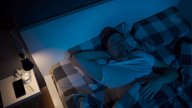 Insomniac Imagens – Procure 108,987 fotos, vetores e vídeos | Adobe Stock