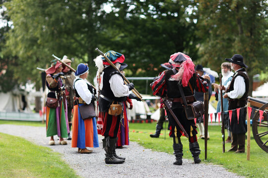 Fest Billeder – Gennemse 35,246,452 stockfotos, vektorer og videoer ...