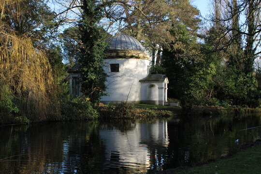 Chiswick Images – Browse 1,551 Stock Photos, Vectors, and Video | Adobe ...