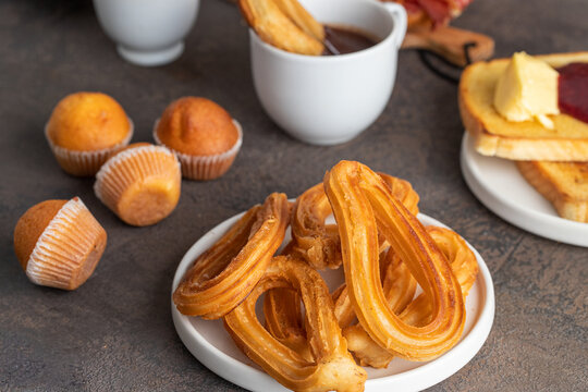 Menu.churros Bilder – Durchsuchen 1,284 Archivfotos, Vektorgrafiken und ...