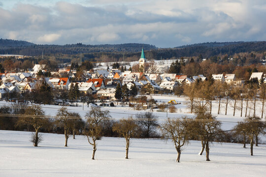 Winterlingen Bilder – Durchsuchen 1,533 Archivfotos, Vektorgrafiken und ...
