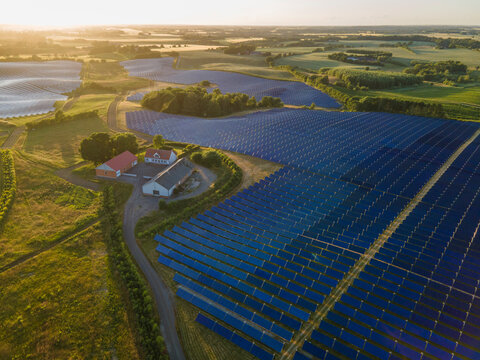 Solceller-Bilder: Stock-Fotos & -Videos. | Adobe Stock