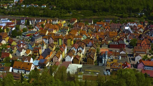 รูปภาพGeislingen – เลือกดูภาพถ่ายสต็อก เวกเตอร์ และวิดีโอ337 | Adobe Stock