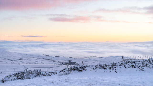 รูปภาพPendle – เลือกดูภาพถ่ายสต็อก เวกเตอร์ และวิดีโอ276 | Adobe Stock