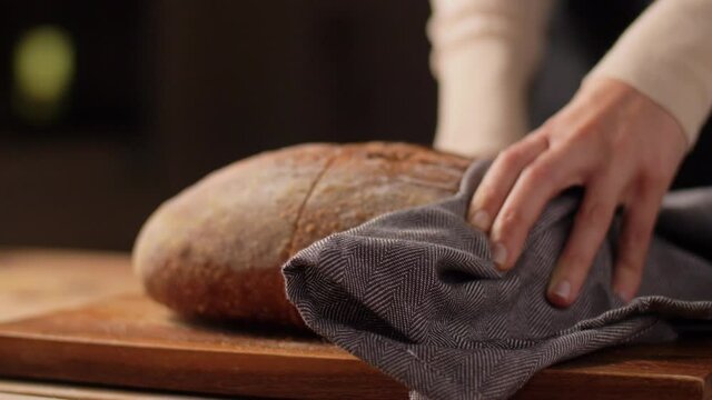 People Eating Bread Images – Browse 110,541 Stock Photos, Vectors, and ...