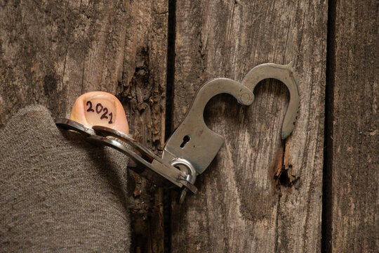 "Chinese Finger Cuffs" Bilder – Durchsuchen 65 Archivfotos ...