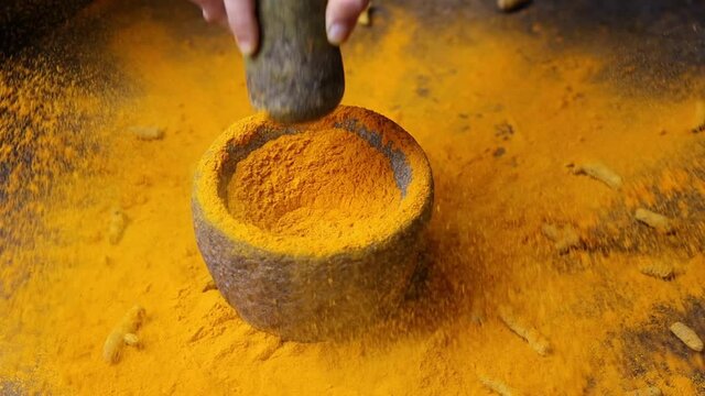 "Turmeric Powder" Images – Browse 162,855 Stock Photos, Vectors, and ...