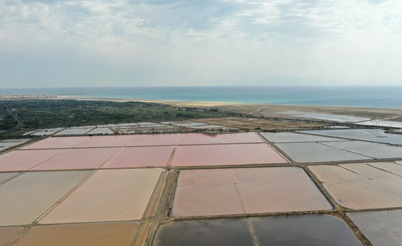 「Salin」の画像 - 5,554 件の Stock 写真、ベクターおよびビデオ | Adobe Stock