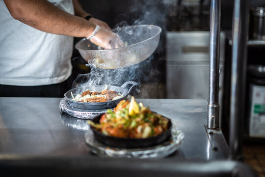 "Sizzling Plate" Bilder – Durchsuchen 290 Archivfotos, Vektorgrafiken ...