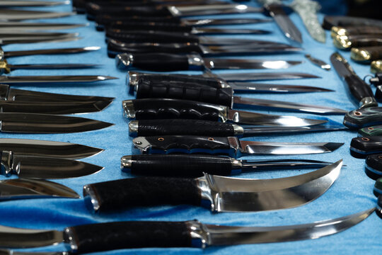 "Hunting Knife" Bilder – Durchsuchen 5,606 Archivfotos, Vektorgrafiken ...