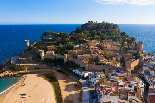 รูปภาพTossa – เลือกดูภาพถ่ายสต็อก เวกเตอร์ และวิดีโอ6,944 | Adobe Stock