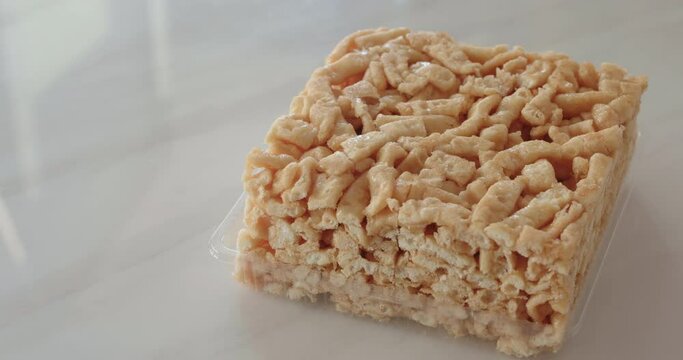 「Sachima」の写真素材 | 251件の無料イラスト画像 | Adobe Stock