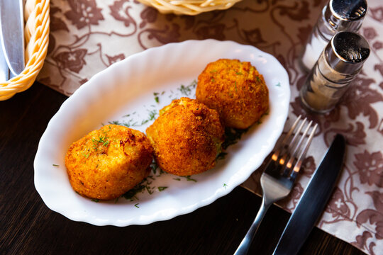 รูปภาพKolduny – เลือกดูภาพถ่ายสต็อก เวกเตอร์ และวิดีโอ332 | Adobe Stock