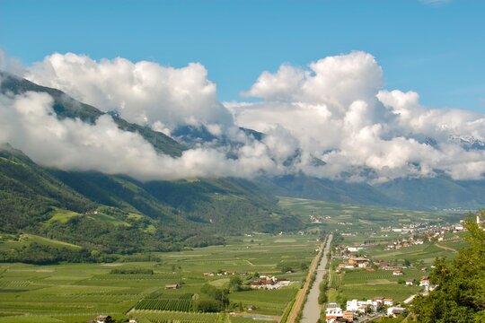 Etschberg Bilder – Durchsuchen 627 Archivfotos, Vektorgrafiken und ...