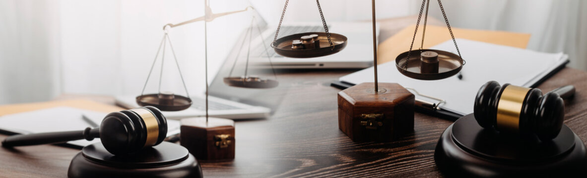 456,876 BEST Negotiate IMAGES, STOCK PHOTOS & VECTORS | Adobe Stock