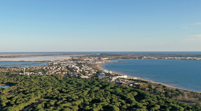 รูปภาพ"Grande – เลือกดูภาพถ่ายสต็อก เวกเตอร์ และวิดีโอ132,965 | Adobe Stock