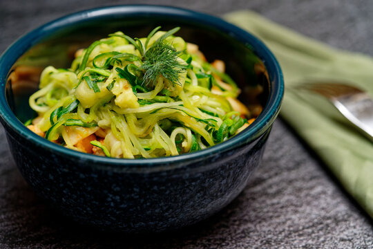 「Pastra」の写真素材 | 1,018件の無料イラスト画像 | Adobe Stock