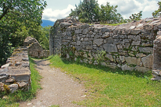 Rosegg Bilder – Durchsuchen 110 Archivfotos, Vektorgrafiken und Videos ...