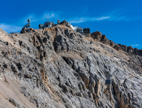 「Abhang」の画像 - 5,660 件の Stock 写真、ベクターおよびビデオ | Adobe Stock