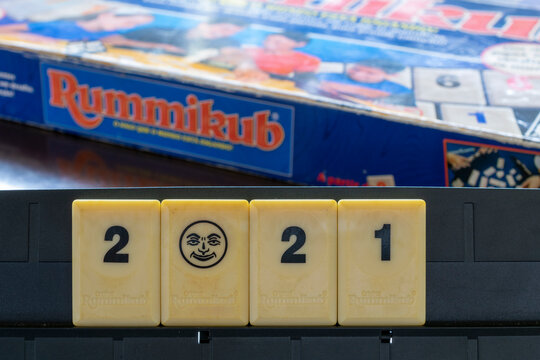 รูปภาพRummikub – เลือกดูภาพถ่ายสต็อก เวกเตอร์ และวิดีโอ288 | Adobe Stock