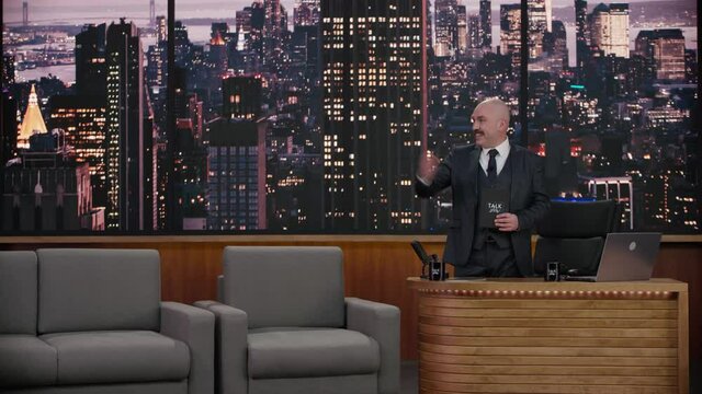 Chat Show Images – Browse 206,861 Stock Photos, Vectors, and Video ...