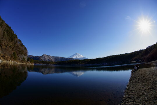 Sightly 이미지 – 찾아보기 686,341 스톡 사진, 벡터 및 비디오 | Adobe Stock
