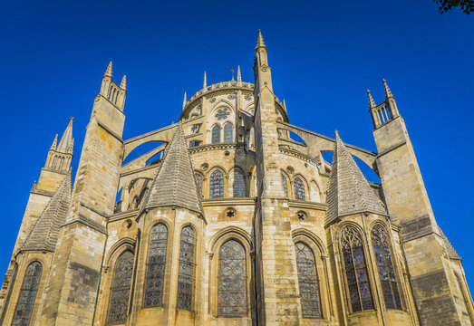 รูปภาพArc-Boutant – เลือกดูภาพถ่ายสต็อก เวกเตอร์ และวิดีโอ1,635 | Adobe ...