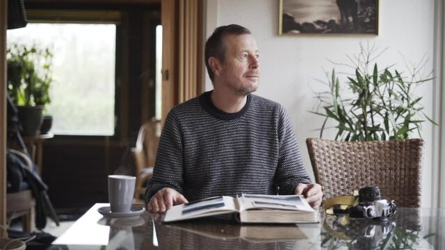 Reminiscing Images – Browse 2,360 Stock Photos, Vectors, and Video ...