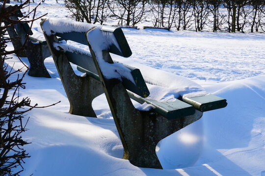 "Icy Cold" Bilder – Durchsuchen 775 Archivfotos, Vektorgrafiken und ...