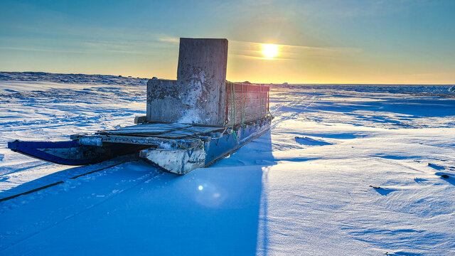 「Qamutik」の画像 - 279 件の Stock 写真、ベクターおよびビデオ | Adobe Stock