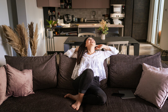 รูปภาพUncaring – เลือกดูภาพถ่ายสต็อก เวกเตอร์ และวิดีโอ5,596 | Adobe Stock