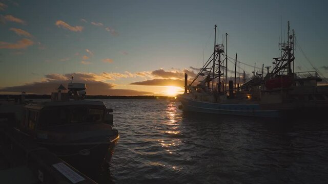 Conning Images – Browse 202,606 Stock Photos, Vectors, and Video ...