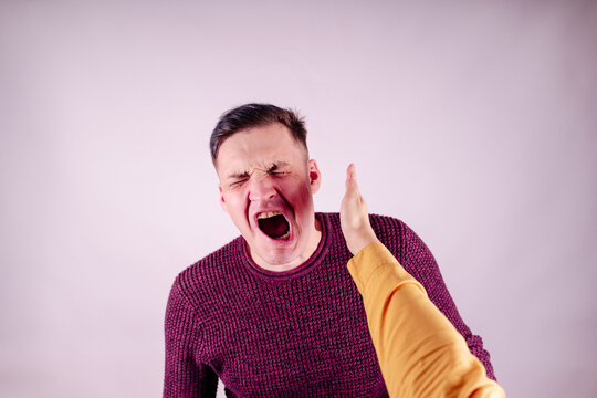 รูปภาพSlapped – เลือกดูภาพถ่ายสต็อก เวกเตอร์ และวิดีโอ37,351 | Adobe Stock