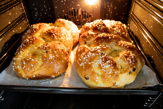 Striezel bilder – Bläddra bland 671 stockfoton, vektorer och videor ...