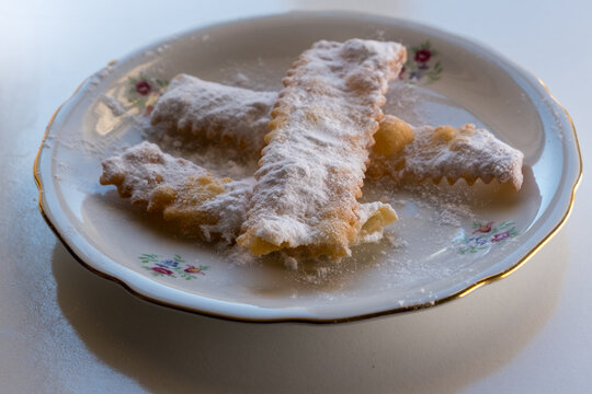 รูปภาพBugie – เลือกดูภาพถ่ายสต็อก เวกเตอร์ และวิดีโอ1,304 | Adobe Stock