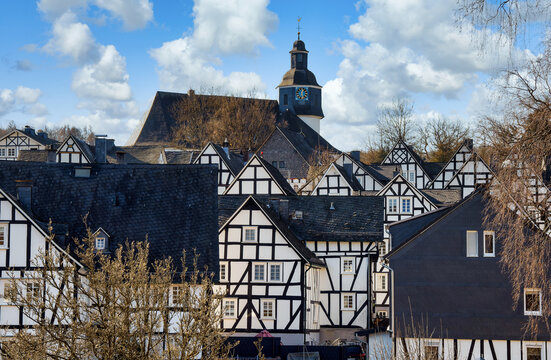 รูปภาพFreudenberg – เลือกดูภาพถ่ายสต็อก เวกเตอร์ และวิดีโอ940 | Adobe Stock