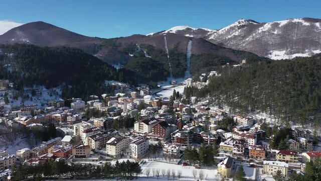 รูปภาพRoccaraso – เลือกดูภาพถ่ายสต็อก เวกเตอร์ และวิดีโอ250 | Adobe Stock