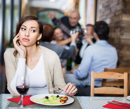 รูปภาพ27S – เลือกดูภาพถ่ายสต็อก เวกเตอร์ และวิดีโอ1,560 | Adobe Stock