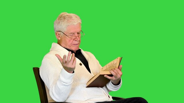 "Reading Aloud" Bilder – Durchsuchen 672 Archivfotos, Vektorgrafiken ...