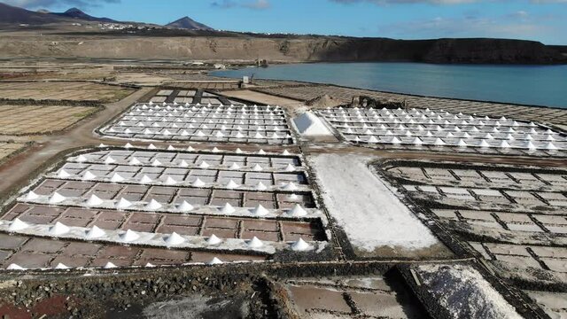 Imágenes de Salinero: descubre bancos de fotos, ilustraciones, vectores ...