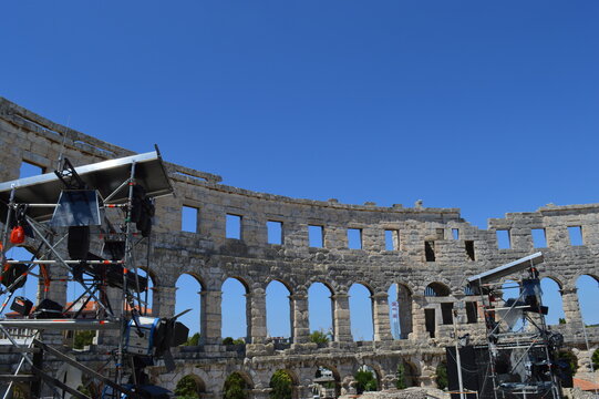 「Amfiteater」の写真素材 | 74件の無料イラスト画像 | Adobe Stock