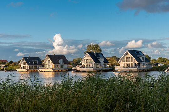 「Ostfriesen」の画像 - 24,427 件の Stock 写真、ベクターおよびビデオ | Adobe Stock