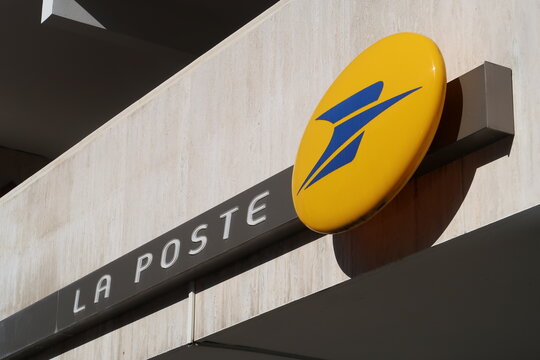 "Bureau De Poste"-Bilder: Stock-Fotos & -Videos. | Adobe Stock