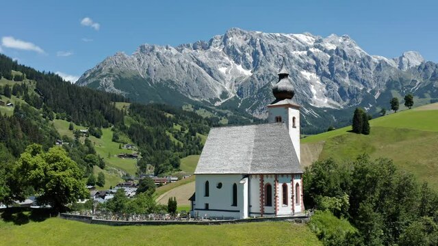 รูปภาพDienten – เลือกดูภาพถ่ายสต็อก เวกเตอร์ และวิดีโอ343 | Adobe Stock