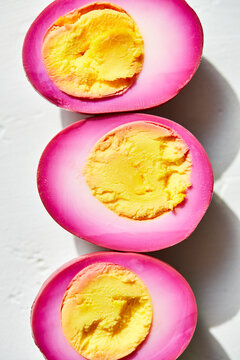 Pink Egg Yolk Bilder – Durchsuchen 5,299 Archivfotos, Vektorgrafiken ...